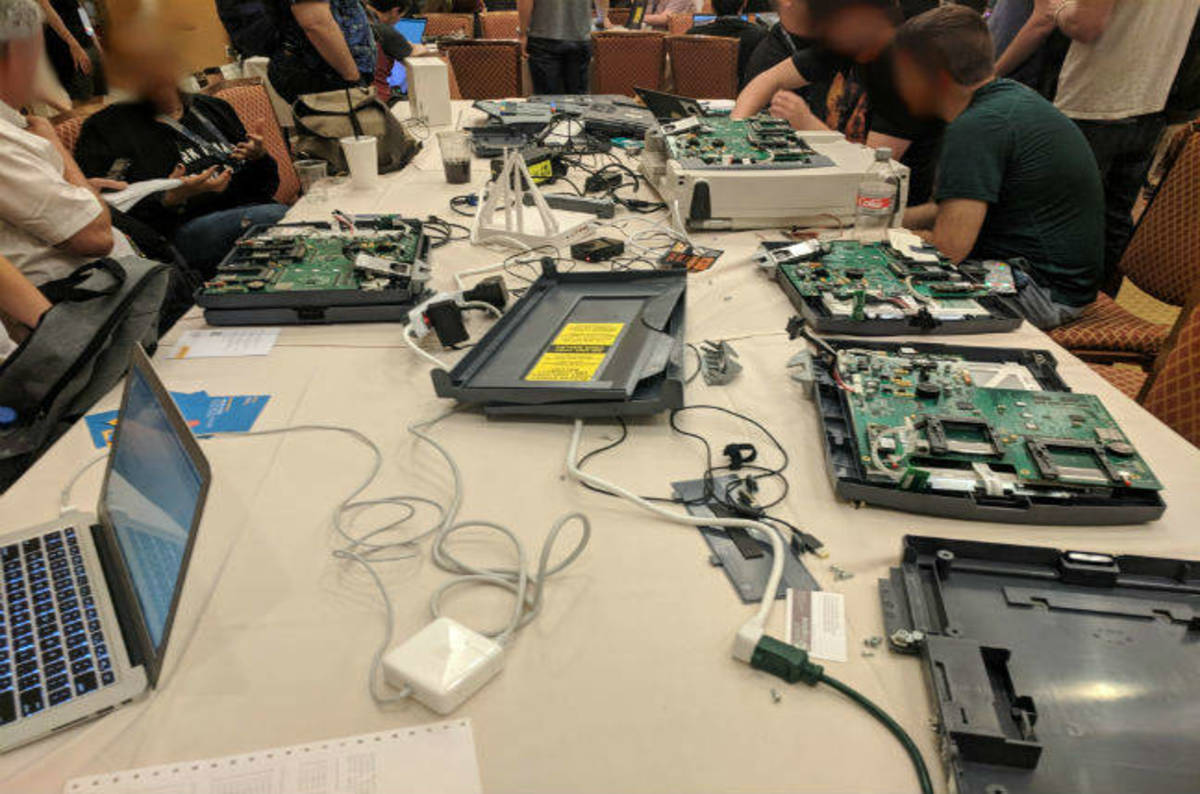 Voting machine maker claims hacking competitions a 'green light' for ...